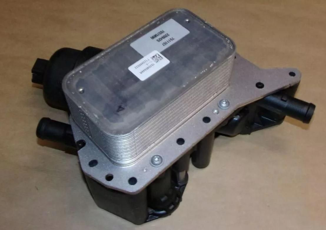 Renault Oe Obudowa Filtra+Chłod Oleju R Trafic Iii 152085948R - opinie ...