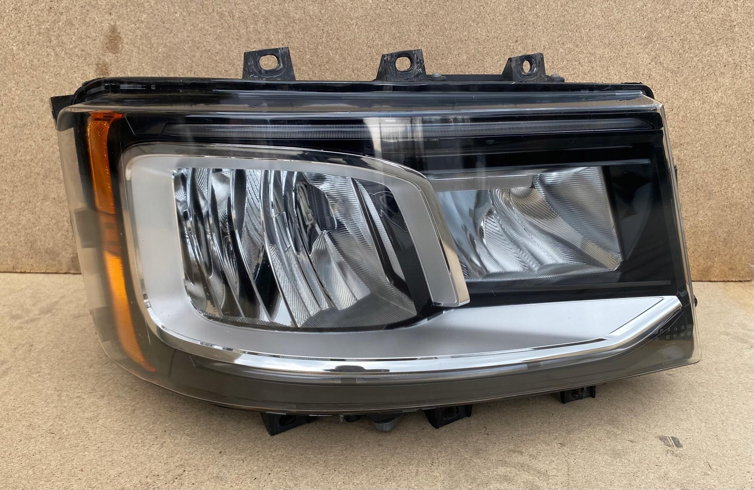 Lampa przednia Scania Lampa Led Rh Scania R S Ngt 2674391 - Opinie i ...