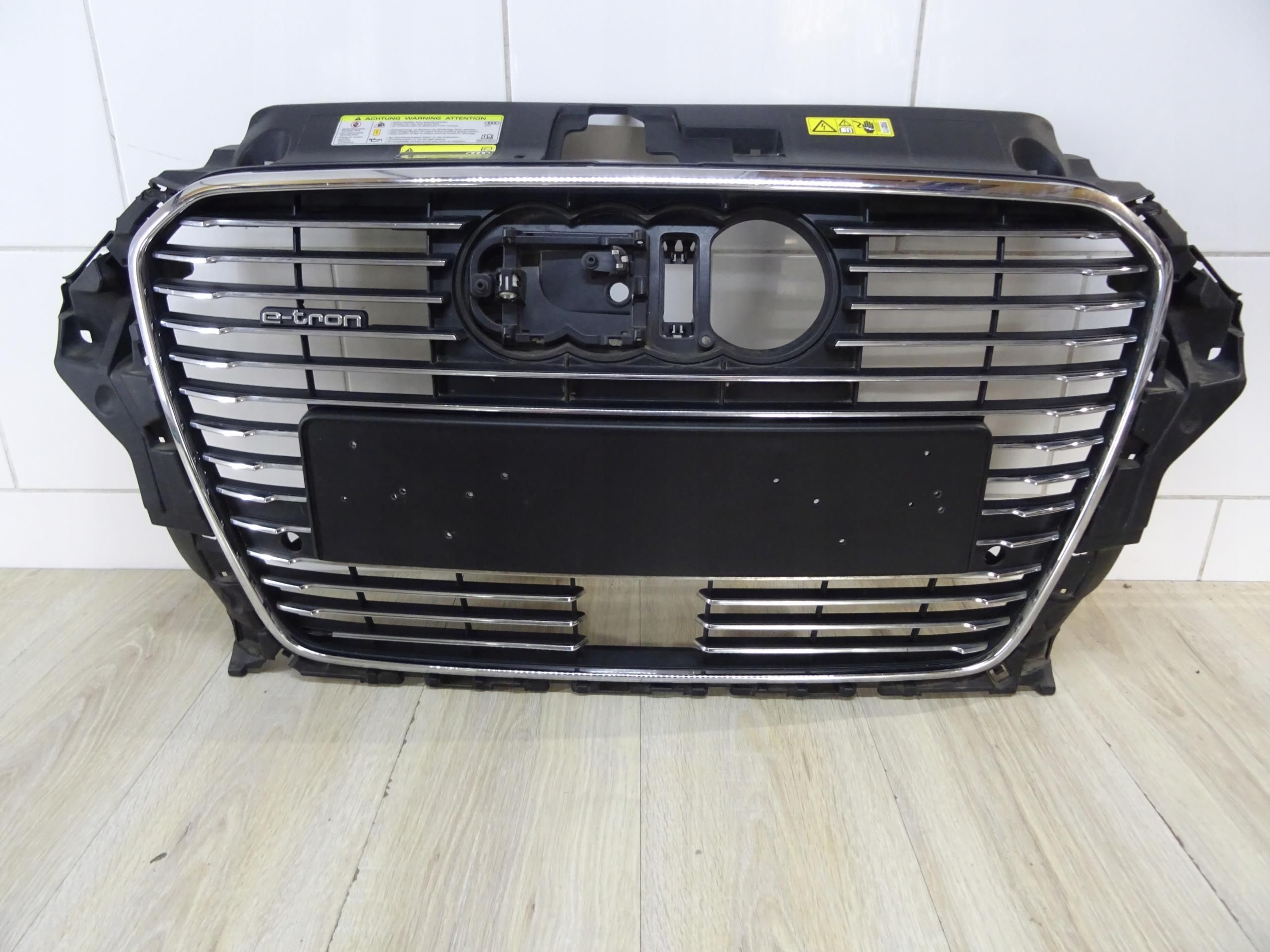 Audi Atrapa Grill 8V4853651 Audi A3 E Tron Na Radar - Opinie i ceny na Ceneo.pl