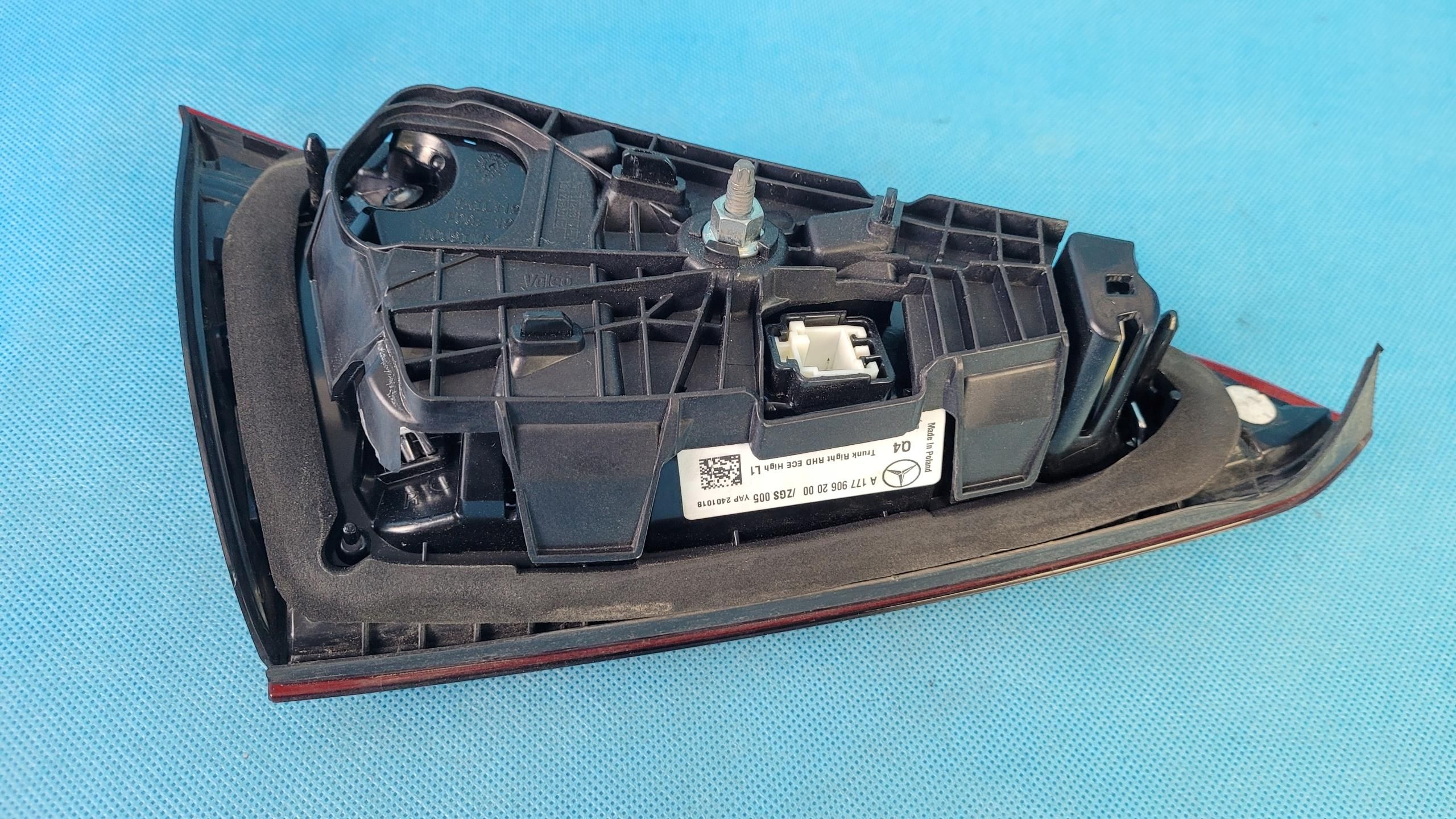 Lampa tylna Mercedes Benz W177 A200 20R Lampa Klapy Prawy Tył ...