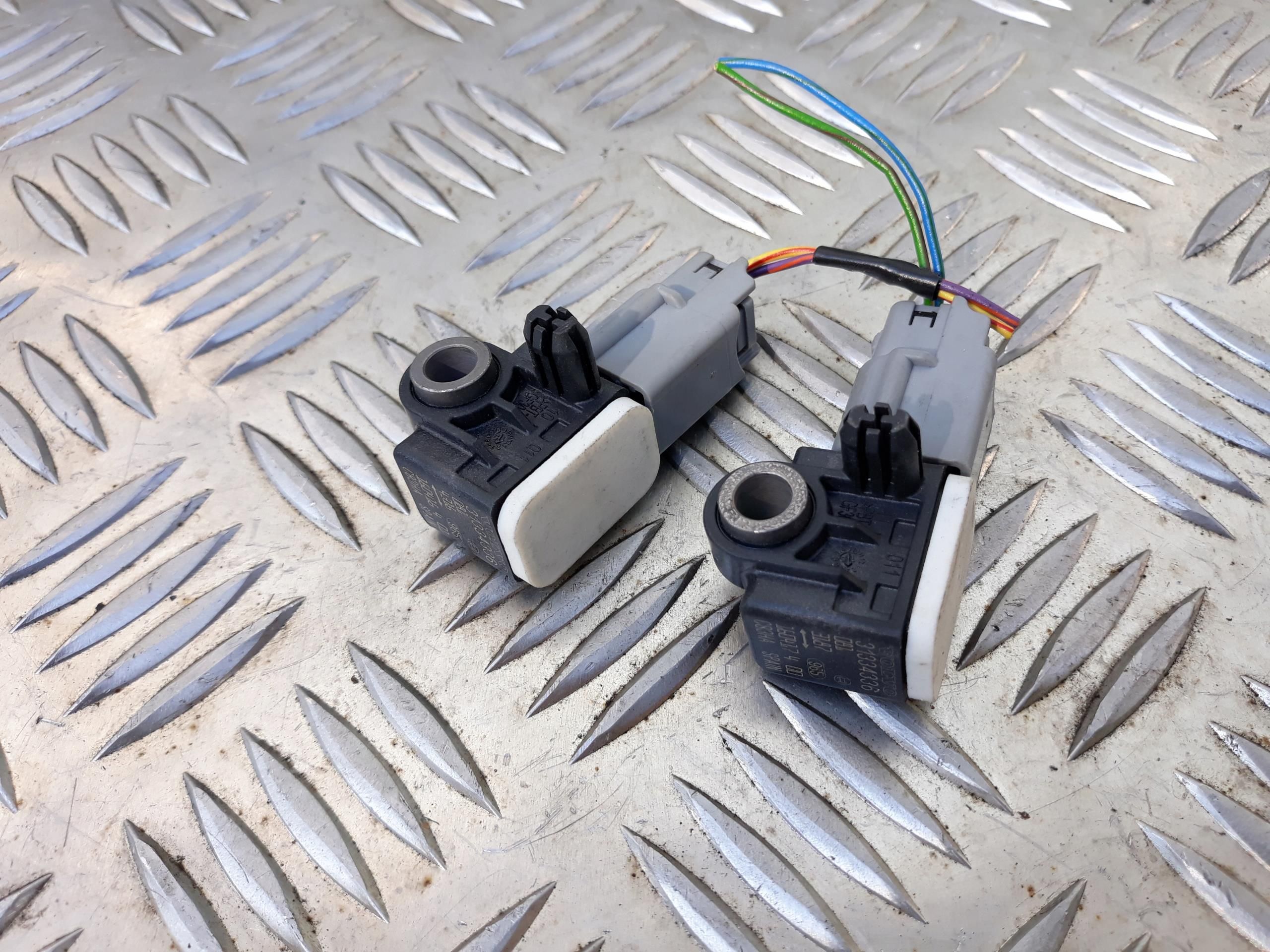 Volvo Oe Czujnik Uderzenia 31334336 Volvo S60 V60 Ii Lift - Opinie i ...