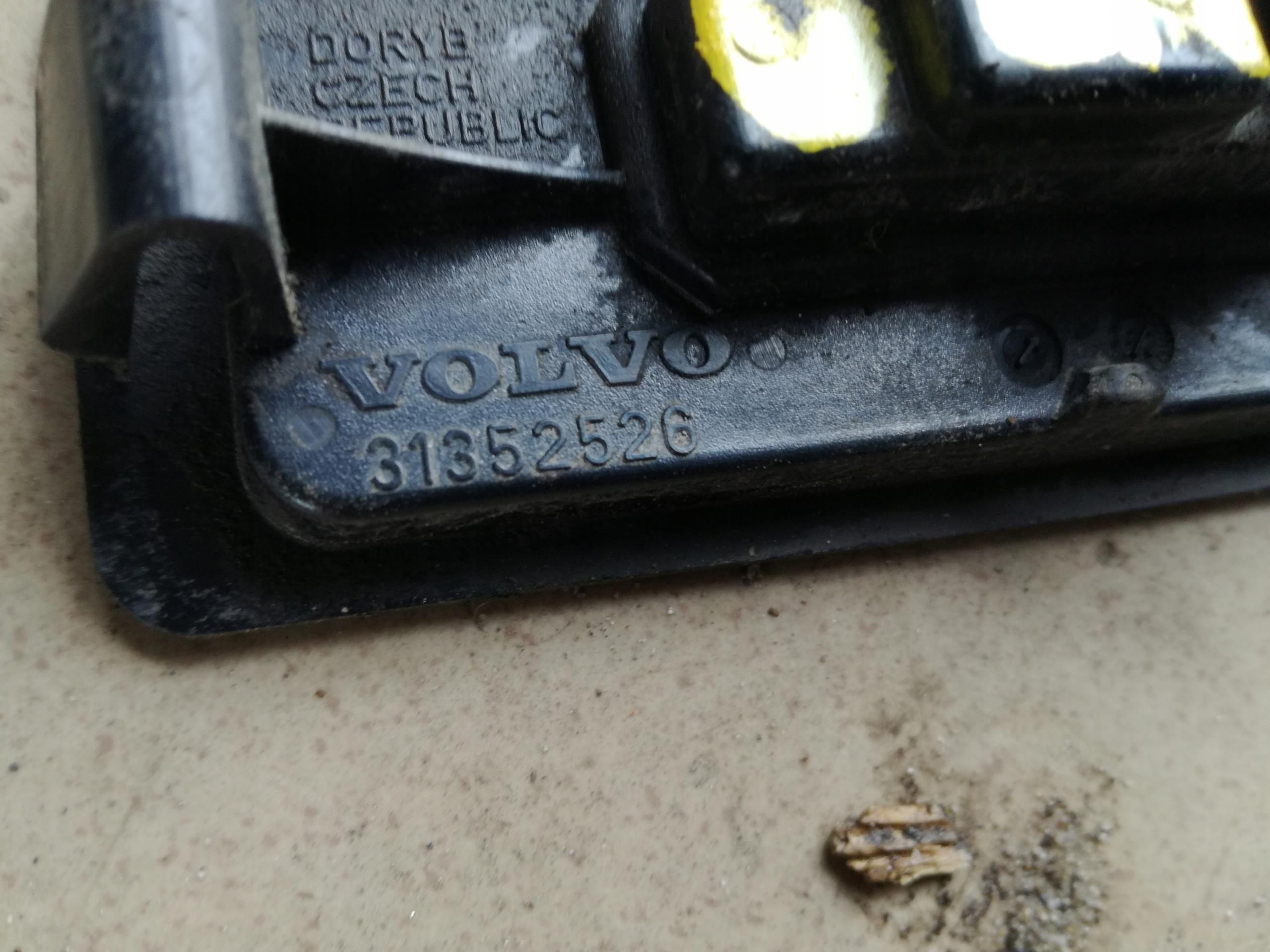 Lampka tablicy rejestracyjnej Volvo Oe Volvo Volvo V40 Ii 2012 19R ...