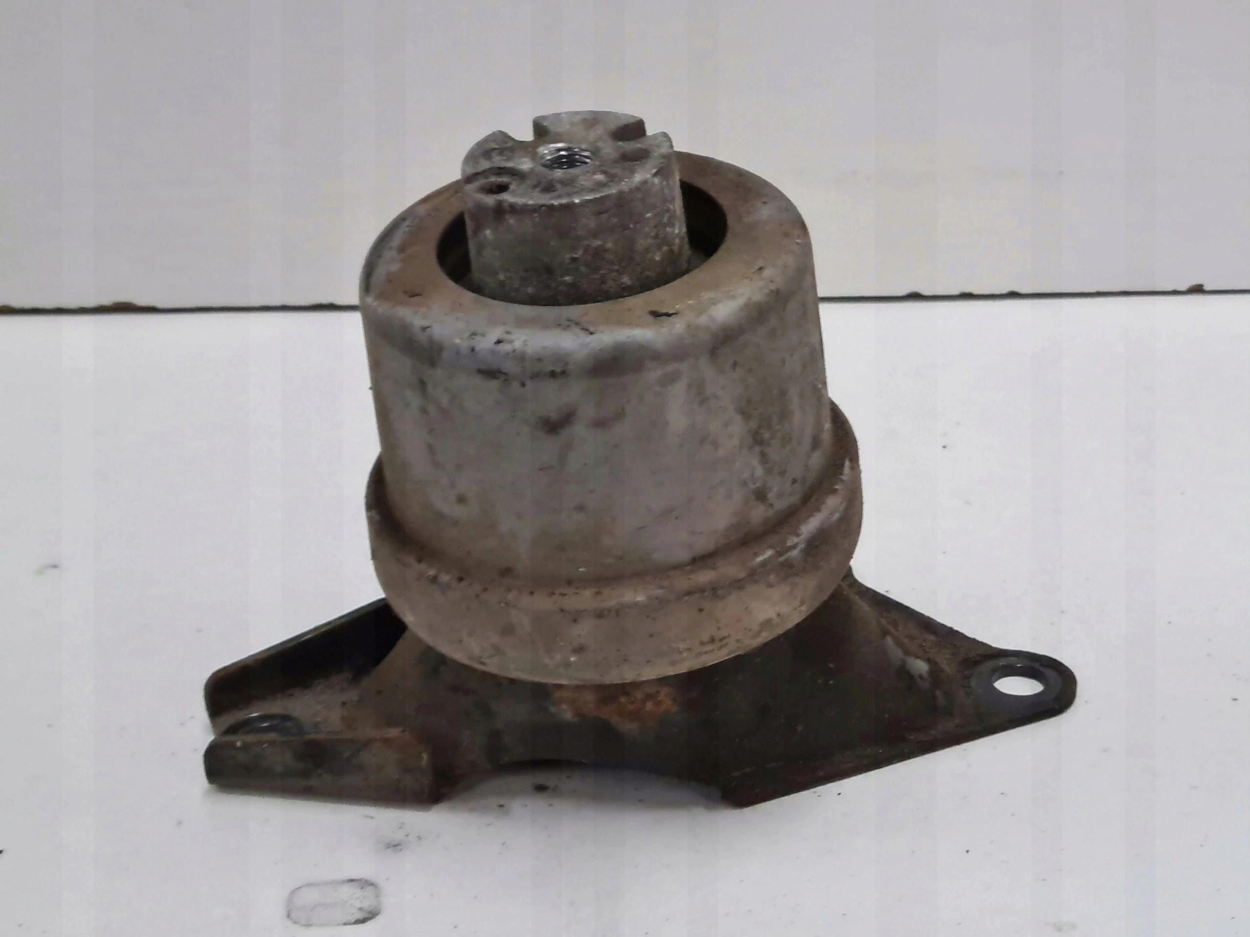 Zawieszenie silnika łapa poduszka silnika 7H0199256H Vw T5 - Opinie i ...