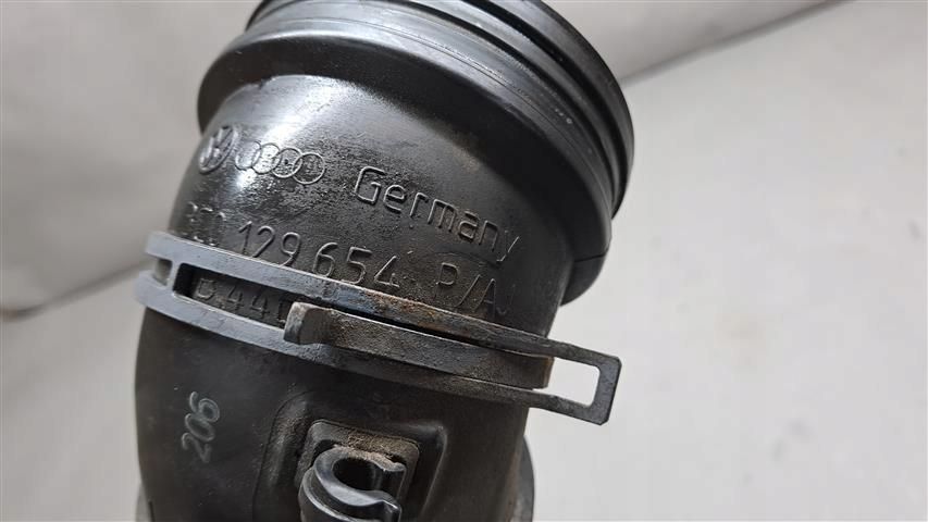 Audi Oe Króciec Turbiny Passat Vw B7 2 0 Tdi Cff 3C0129635 - Opinie i ...