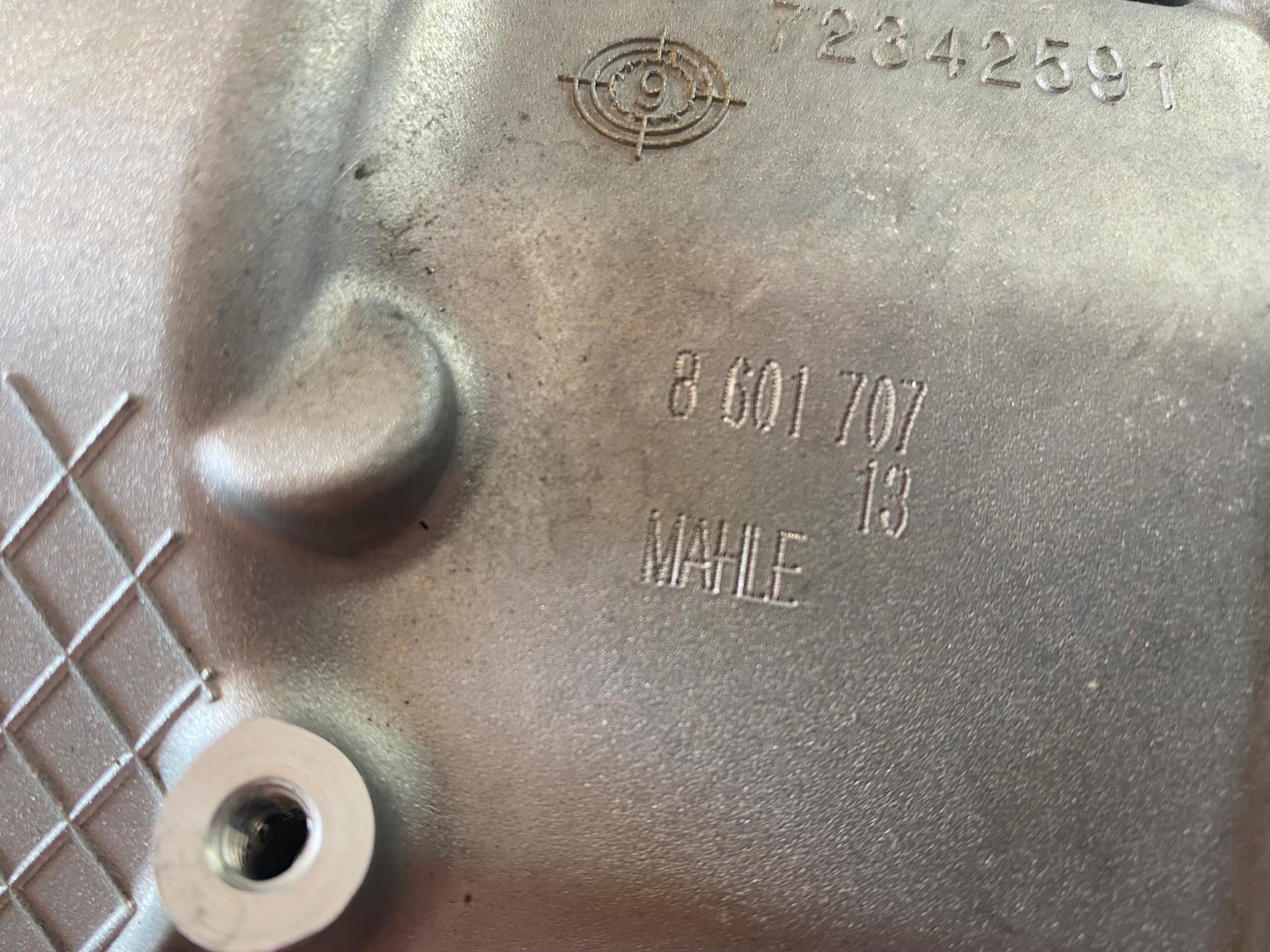 Bmw Oe M5 M8 F90 G05 G11 G30 S63 N63 Pokrywa Zaworów - Opinie i ceny na ...