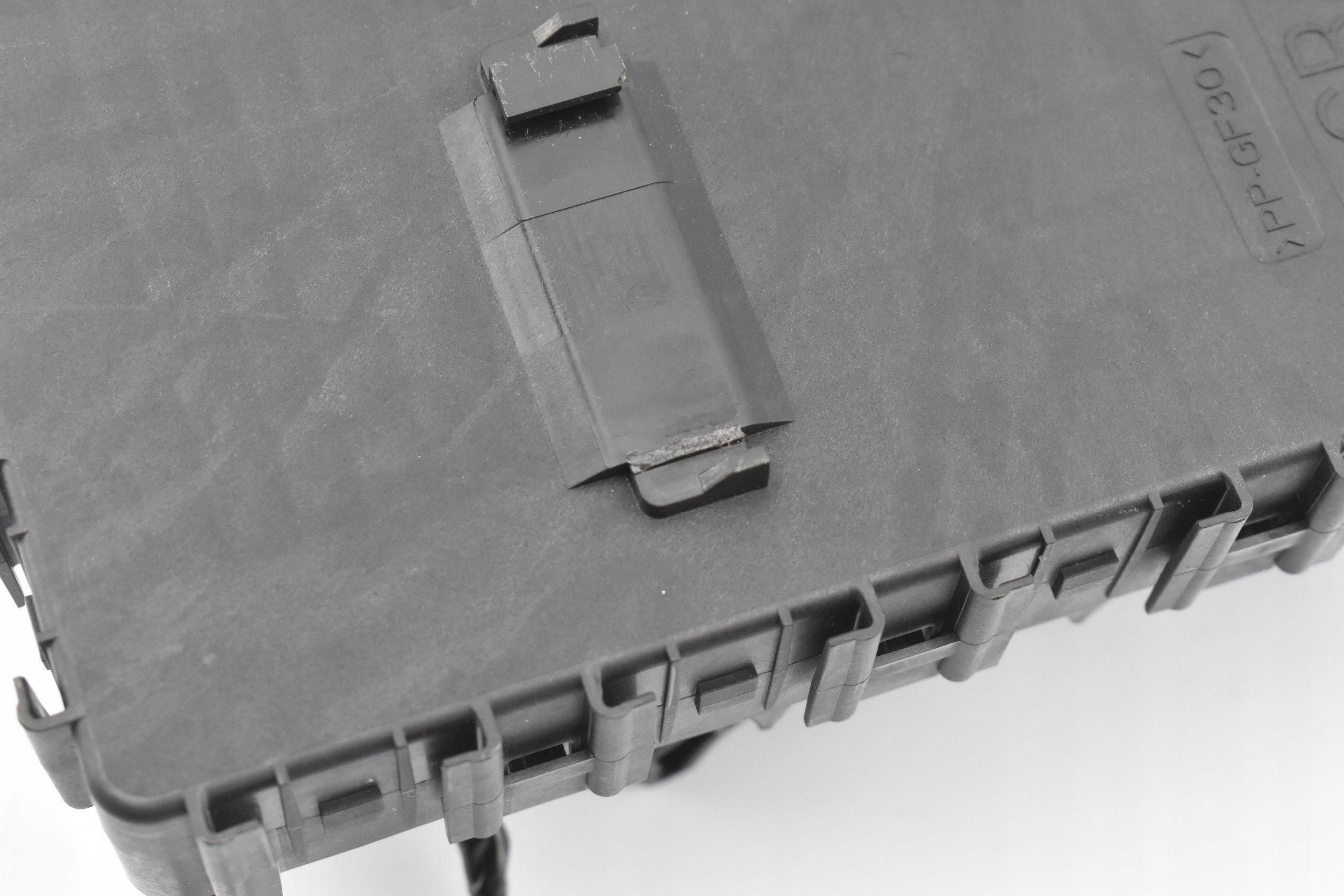 Wyposażenie elektryczne Ford Oe Skrzynka Bezpieczników Lu5T 15604 Bjd ...