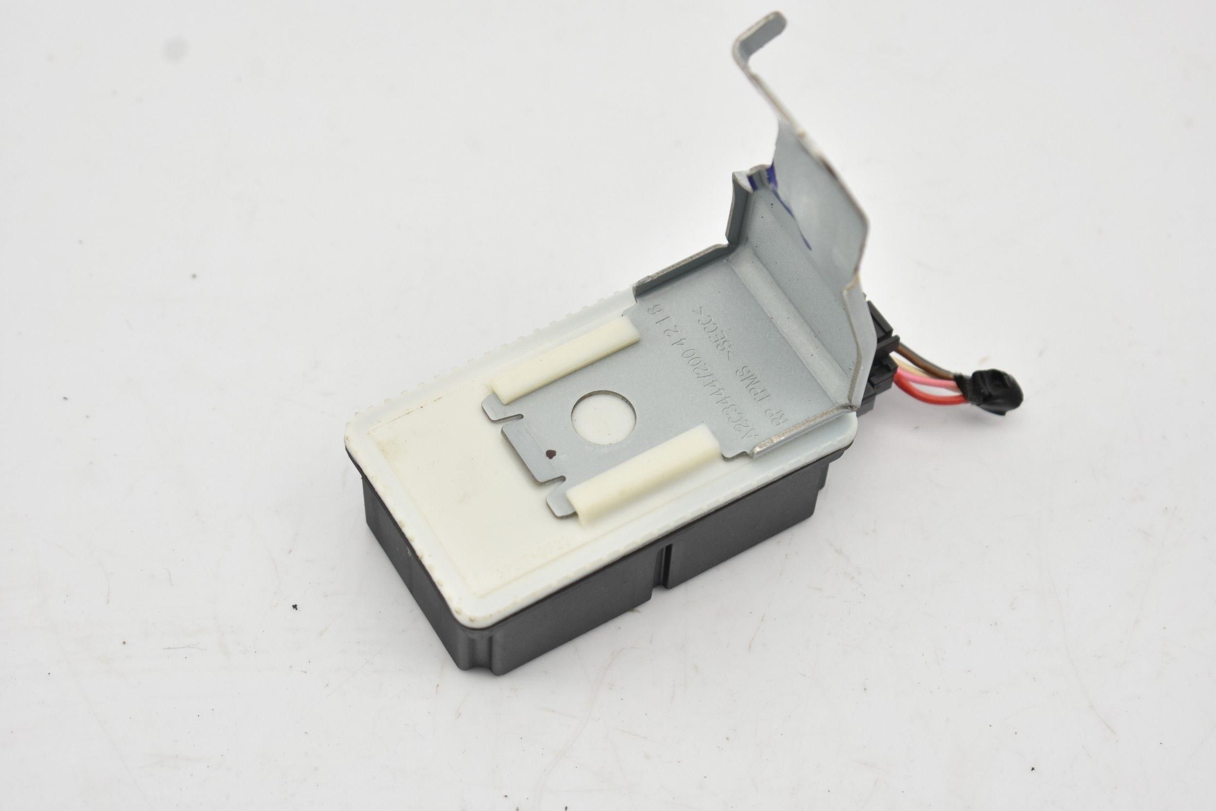 Wyposażenie elektryczne Kia Oe Moduł Czujnik Tpms 95800 A4300 Carens Iv ...