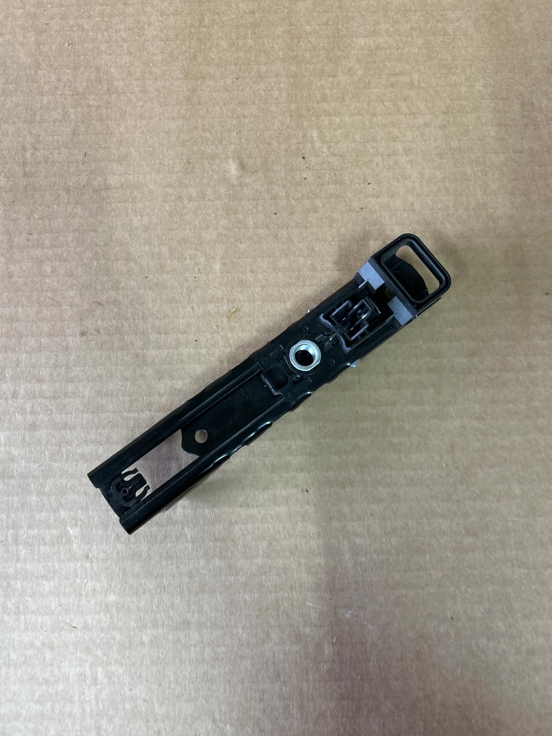 Volkswagen Vw Skoda Audi Regulacja Mocowanie Pasa 4M0857819A - Opinie i ...