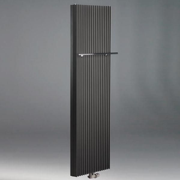 Grzejnik pokojowy Jaga Iguana Aplano Plus 2400x410 - Opinie i ceny na Ceneo.pl