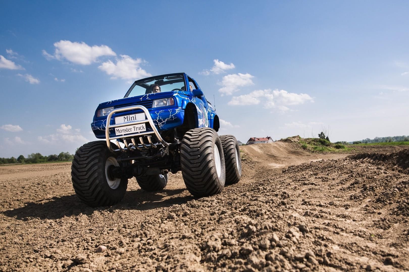 Jazda Mini Monster Truck – dziecko w roli kierowcy - Ceny i opinie ...
