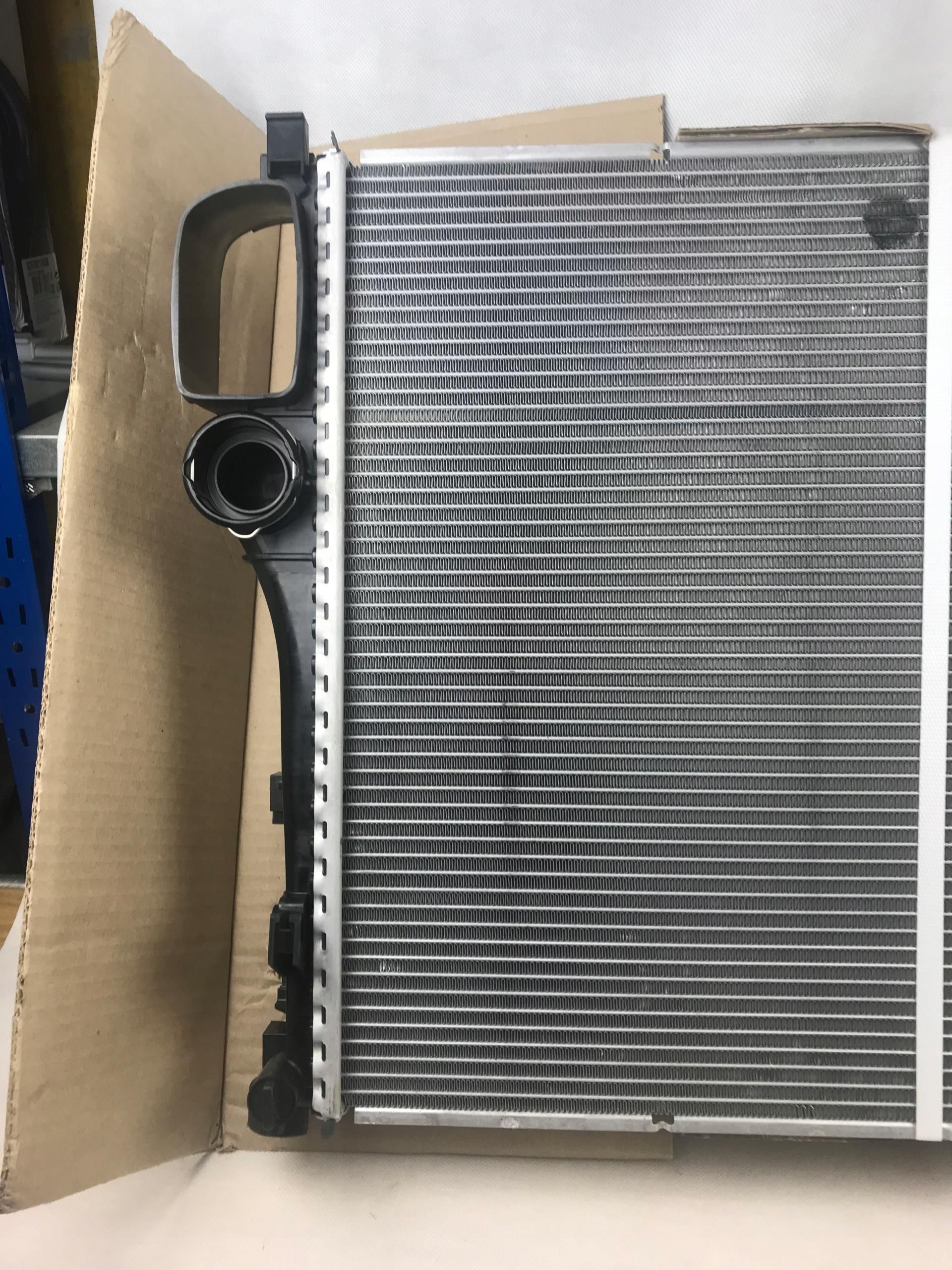 Behr Hella Service W221 Chłodnica Wody Nowy 8MK 376 700611 - Opinie i ...