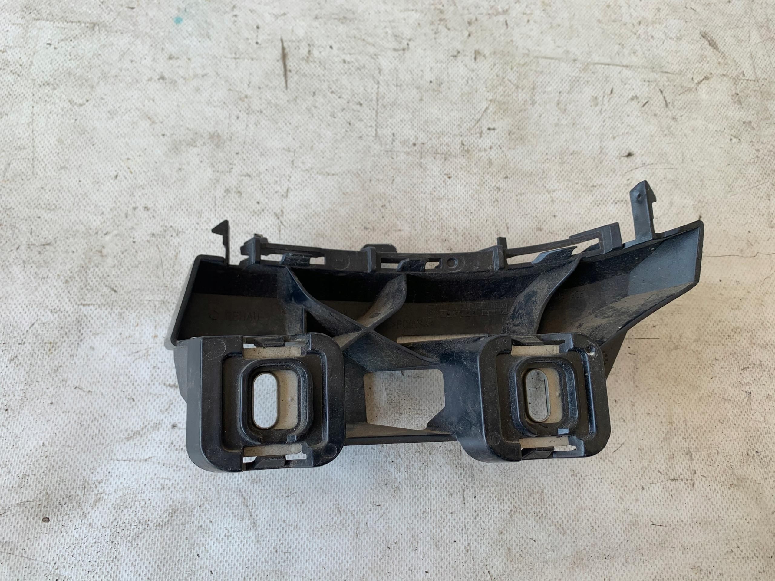 Mercedes-Benz Ślizg Zderzaka Lewy Tył Mercedes C 205 A2058851965 ...