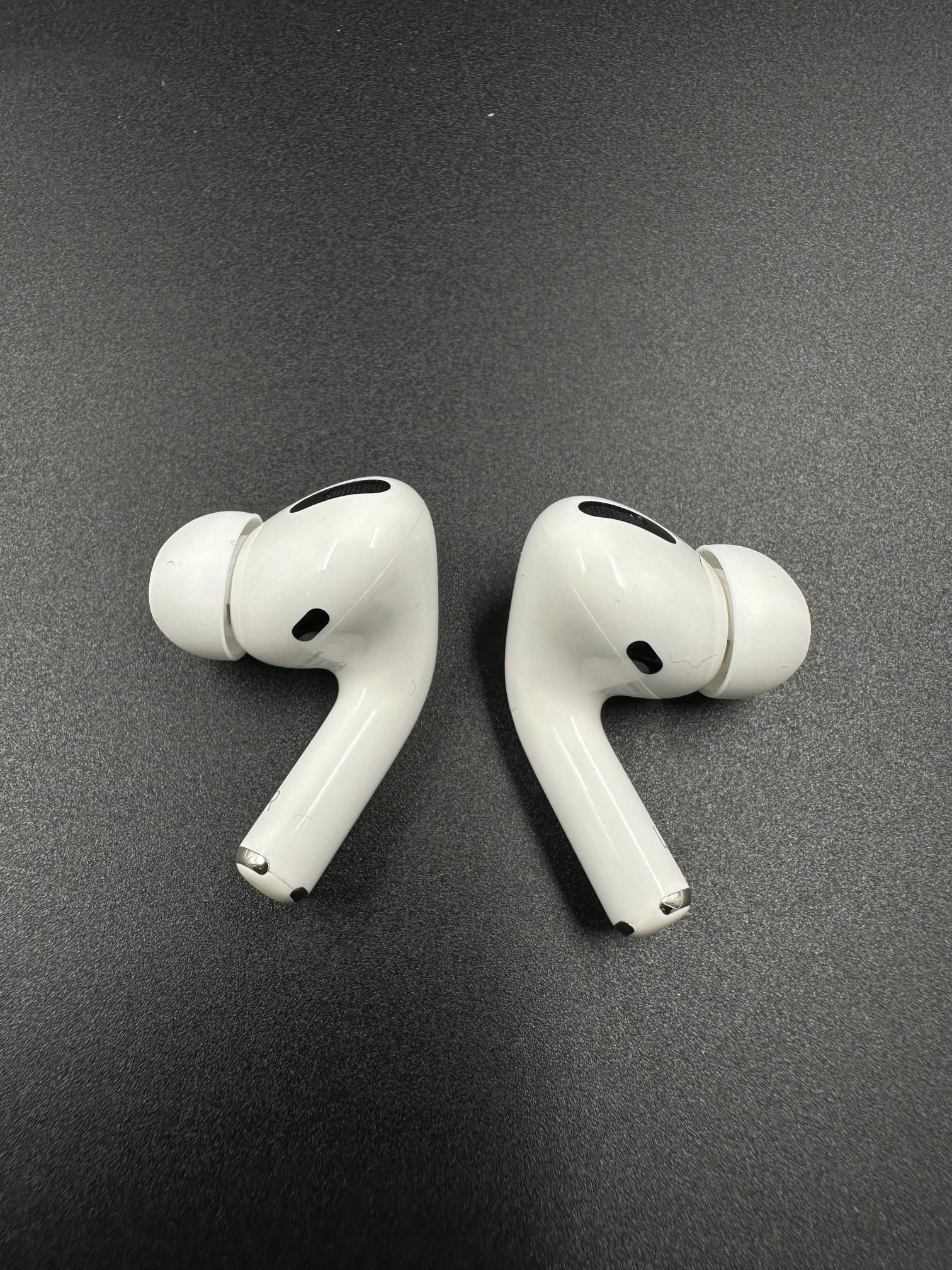 Słuchawki Apple AirPods Pro 1 Biały - Opinie i ceny na Ceneo.pl