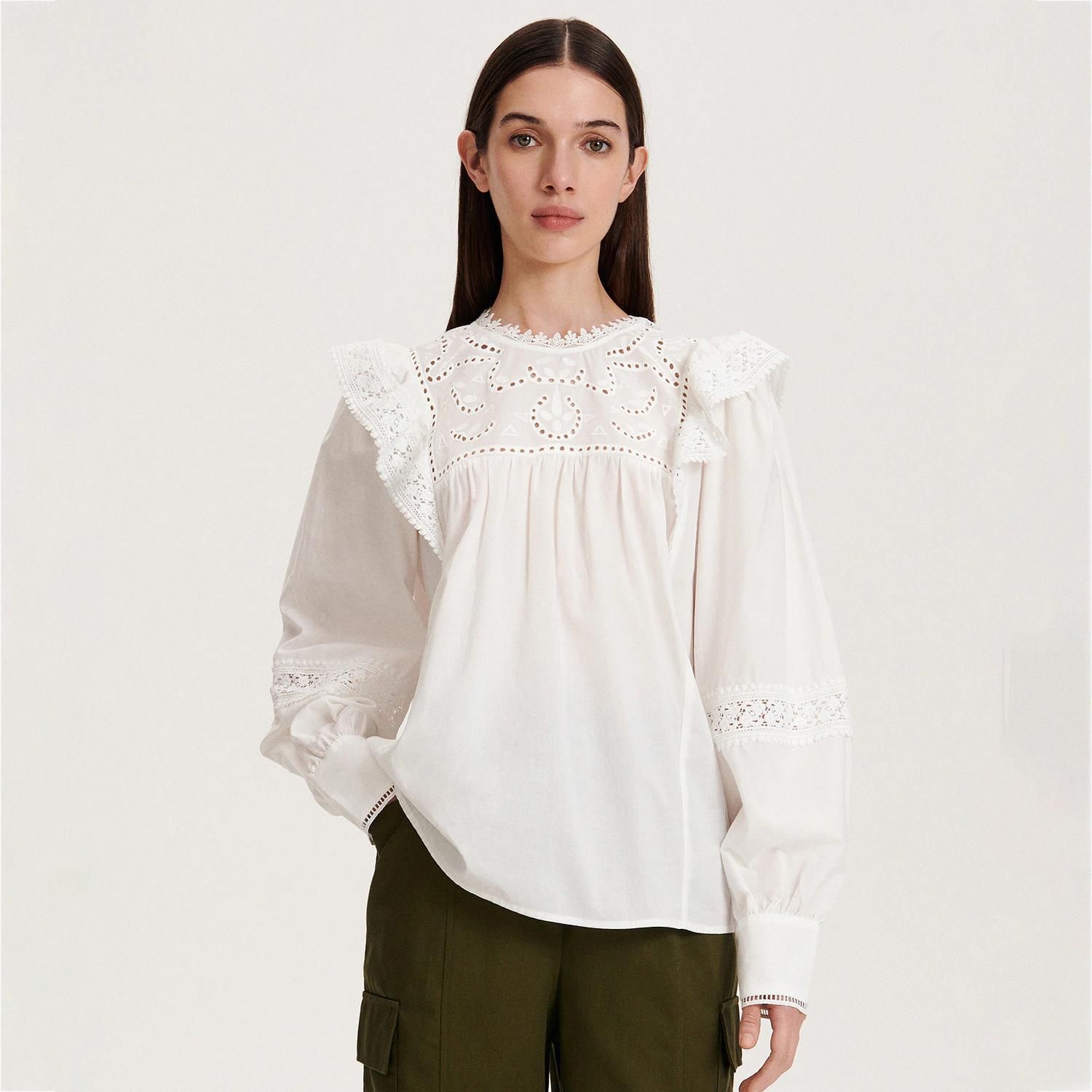 Reserved Bluzka Z Ażurowymi Elementami Kremowy - Ceny i opinie - Ceneo.pl