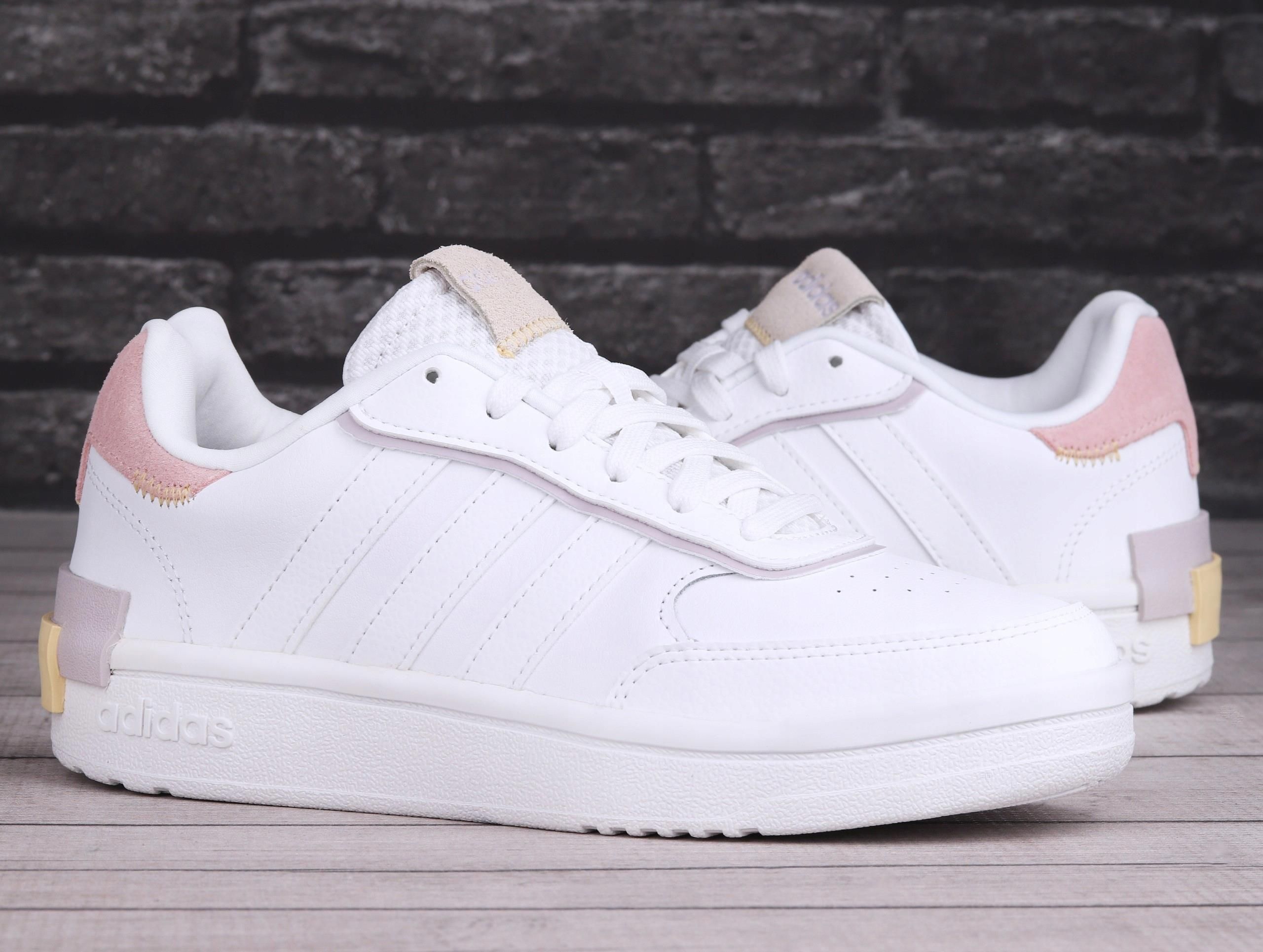 Buty damskie sportowe Adidas Postmove Se GW0348 - Ceny i opinie - Ceneo.pl