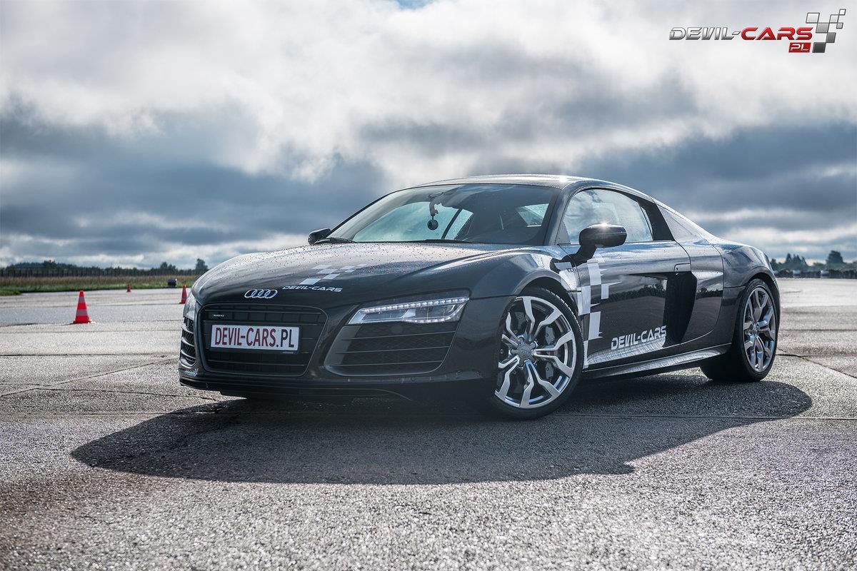 Devil Cars Przejazd Nissan Gtr Vs Audi R8 Po Torze Gdańsk Pszczółki 3 ...