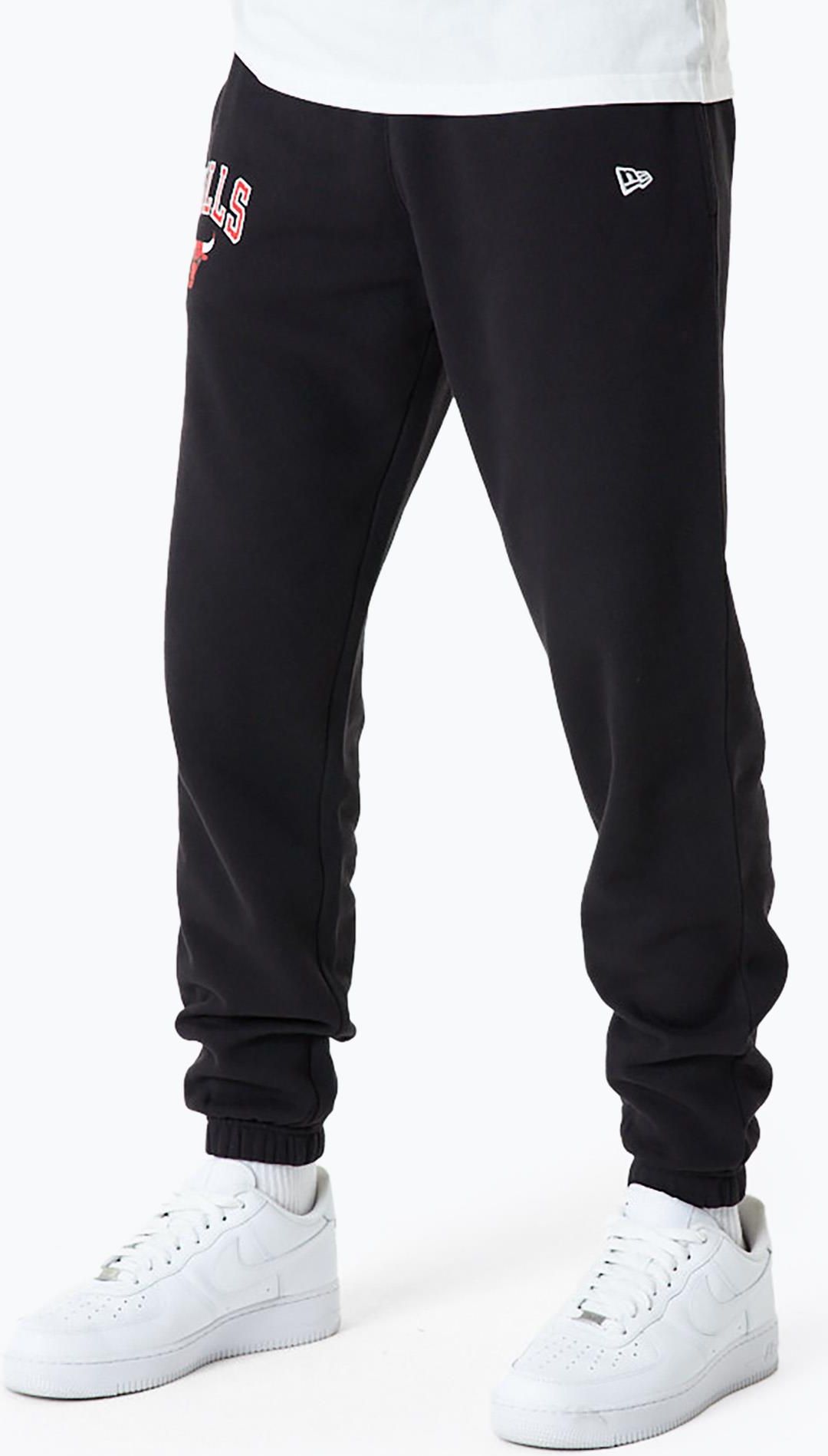Spodnie męskie New Era NBA Essentials Jogger Chicago Bulls black - Ceny ...
