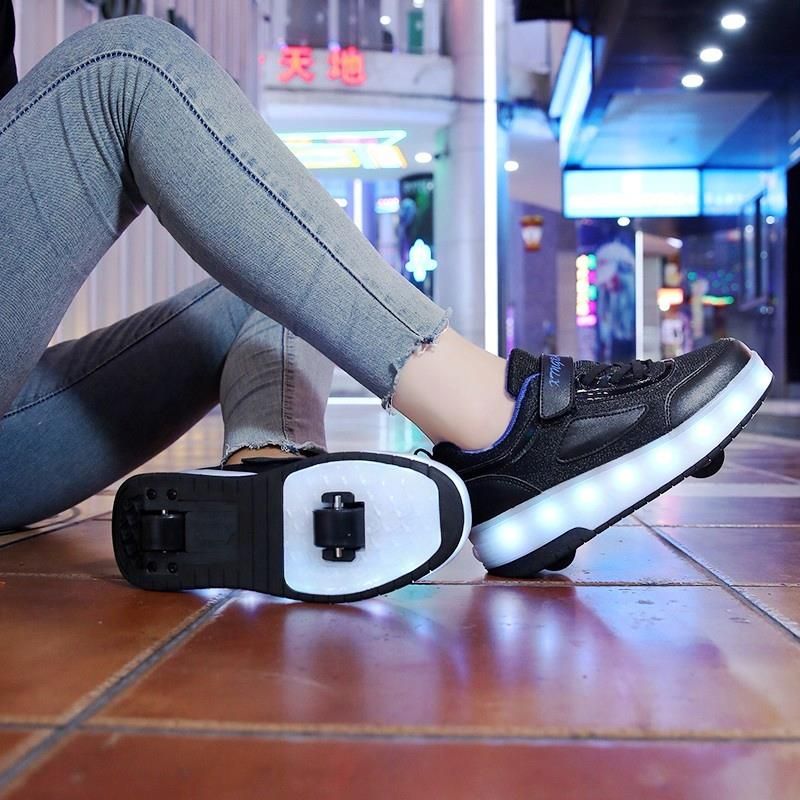Butorolki Buty Z Rolkami Rolki Wrotki Czarne Led Z Polski - Ceny i ...