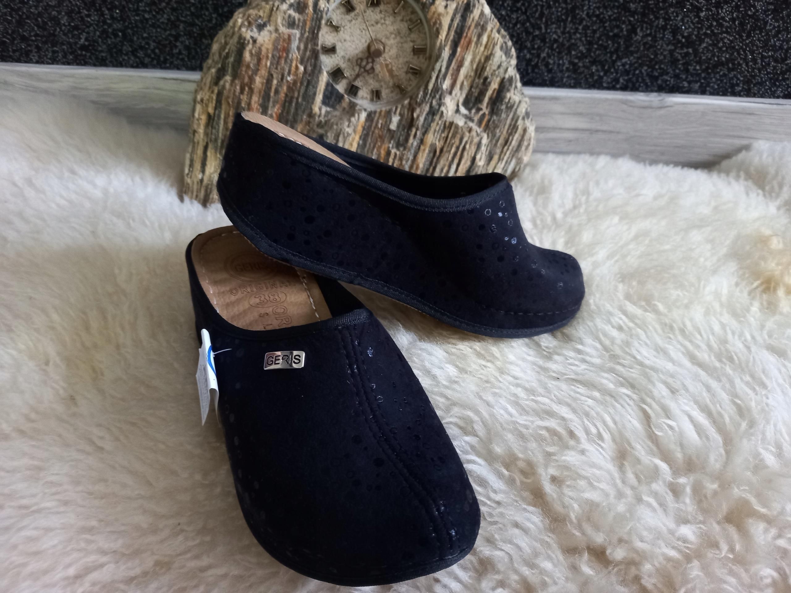 Czarne Ortopedyczne Klapki Trepki -39- Domowe Zakryte Palce Bhp - Ceny ...