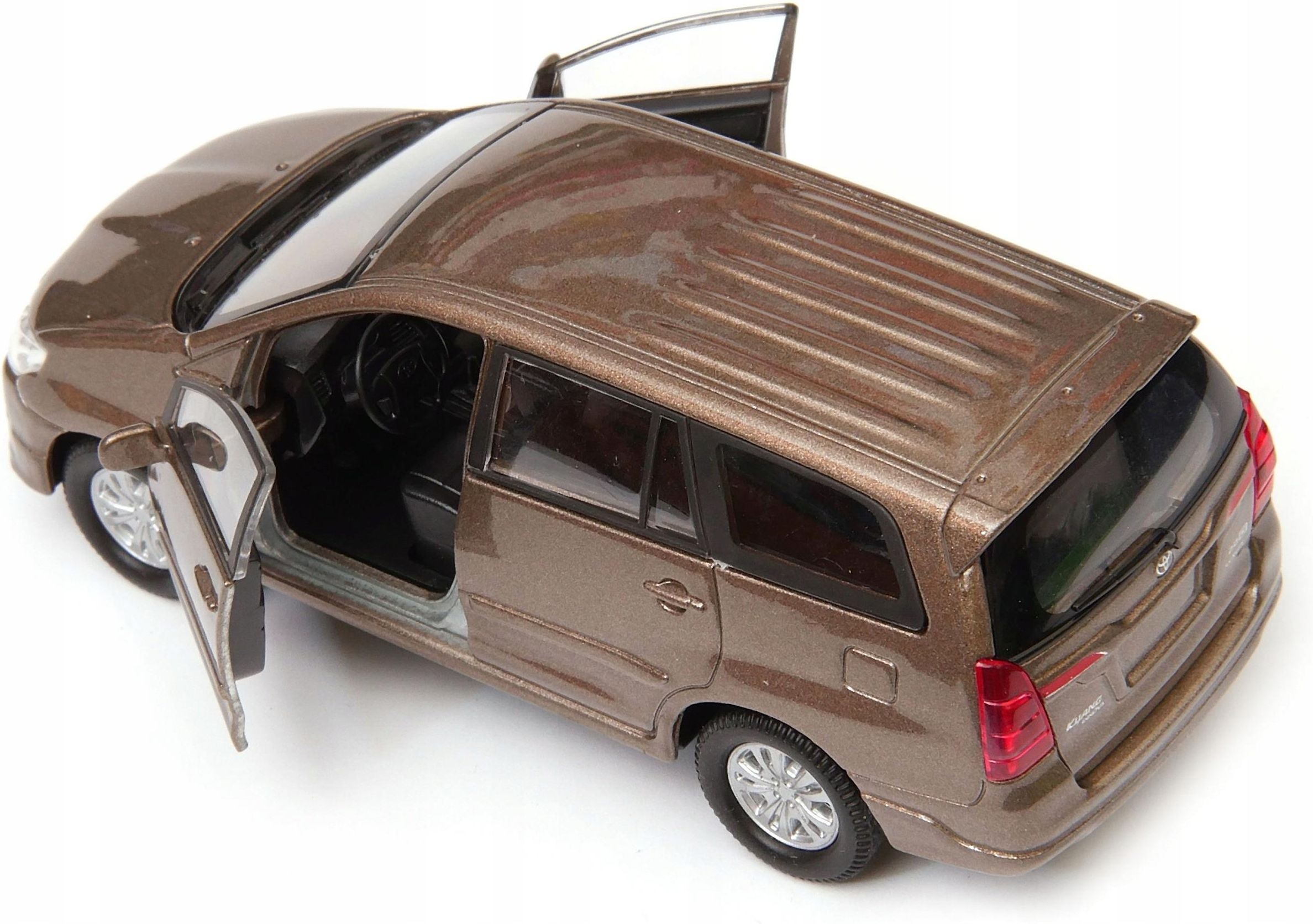 Welly Toyota Innova 1:34 39 Niebieski 43618 - Ceny i opinie - Ceneo.pl