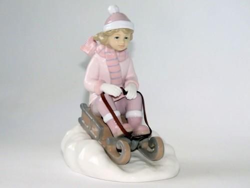 Lesser & Pavey Anglia Chiny Lesser & Pavey Figurka Porcelanowa Sledging ...