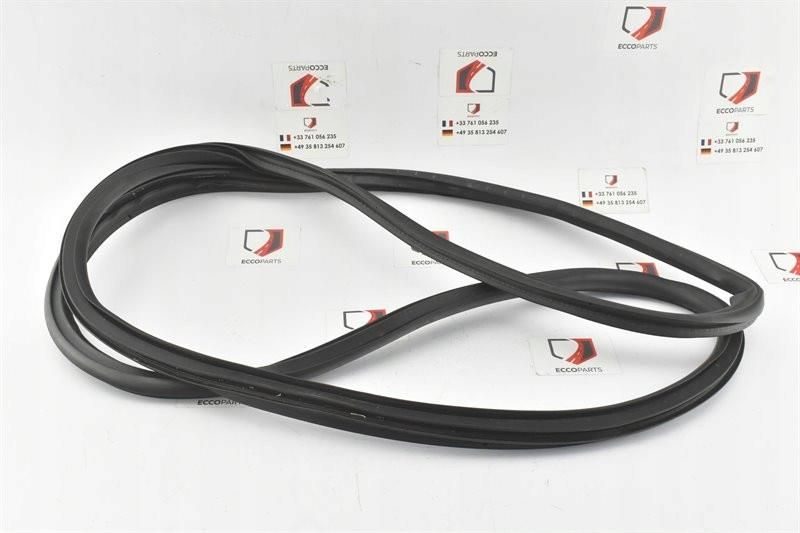 Mercedes-Benz Uszczelka Drzwi Przód Karoseryjna A4477210400 Mercedes ...