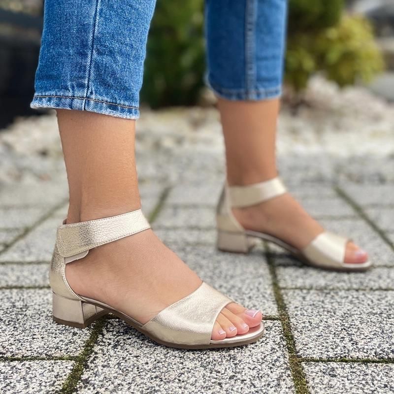 Sandały na niskim obcasie - CAPRICE 9-28212-42 ZŁOTE - Ceny i opinie - Ceneo.pl