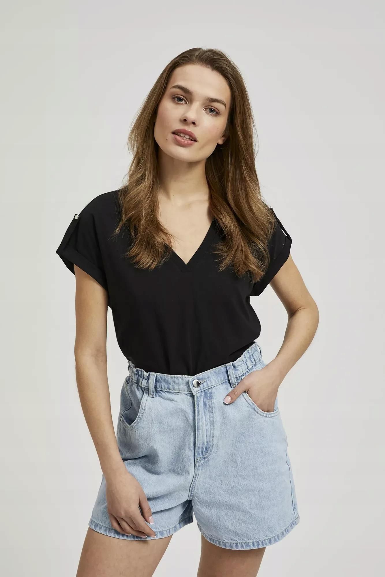 Gładka bluzka z dekoltem w serek czarna 40 od Moodo - Ceny i opinie ...