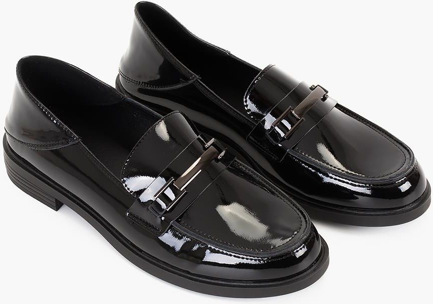Czarne mokasyny damskie skórzane z klamrą 105-33285-LAKIER - Ceny i ...