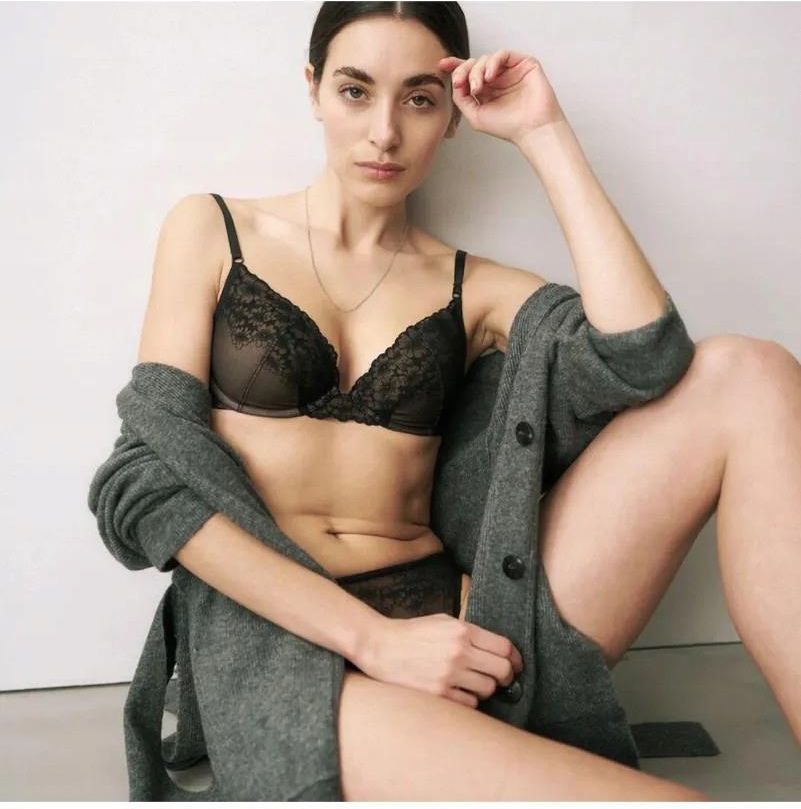 Biustonosz Push-Up Bright Spotlight WHU Czarny - Triumph 70B - Ceny i opinie - Ceneo.pl