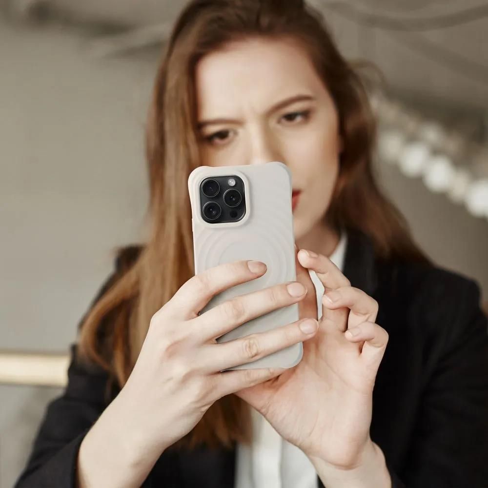 Silicone Zephyr Mag Cover Kompatybilny Z Magsafe Do Iphone 16 Pro Max Biały - Etui na telefon ...