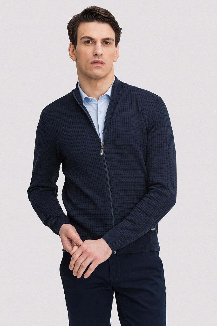 Granatowy sweter o geometrycznej strukturze rozmiar rozmiar XL Sunset ...