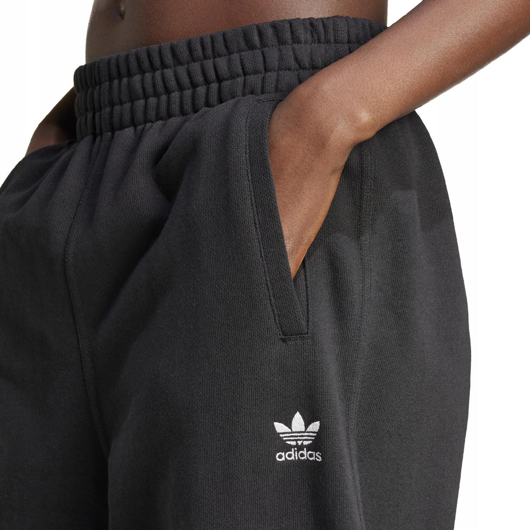 Adidas Spodnie Essentials IW0952 r Xxs - Ceny i opinie - Ceneo.pl