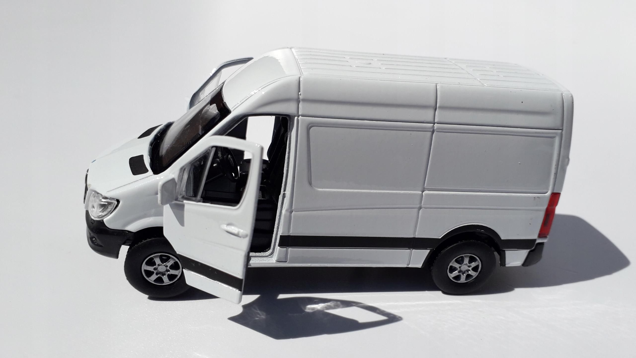 Welly Mercedes Benz Sprinter Panel Van Biały Metalowy Model 1:34 ...