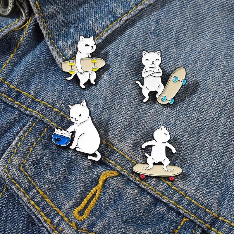 Przypinka Metal Kot z Rybką w Akwarium Pin Cat 1776154863 - Gadżety dla ...