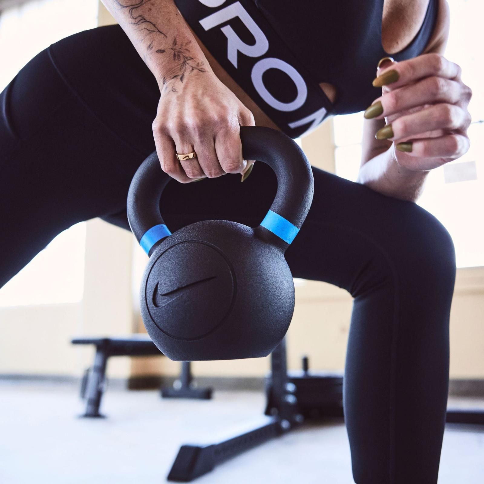 Nike Strength Kettlebell 8Kg Czarny - Ceny i opinie - Ceneo.pl
