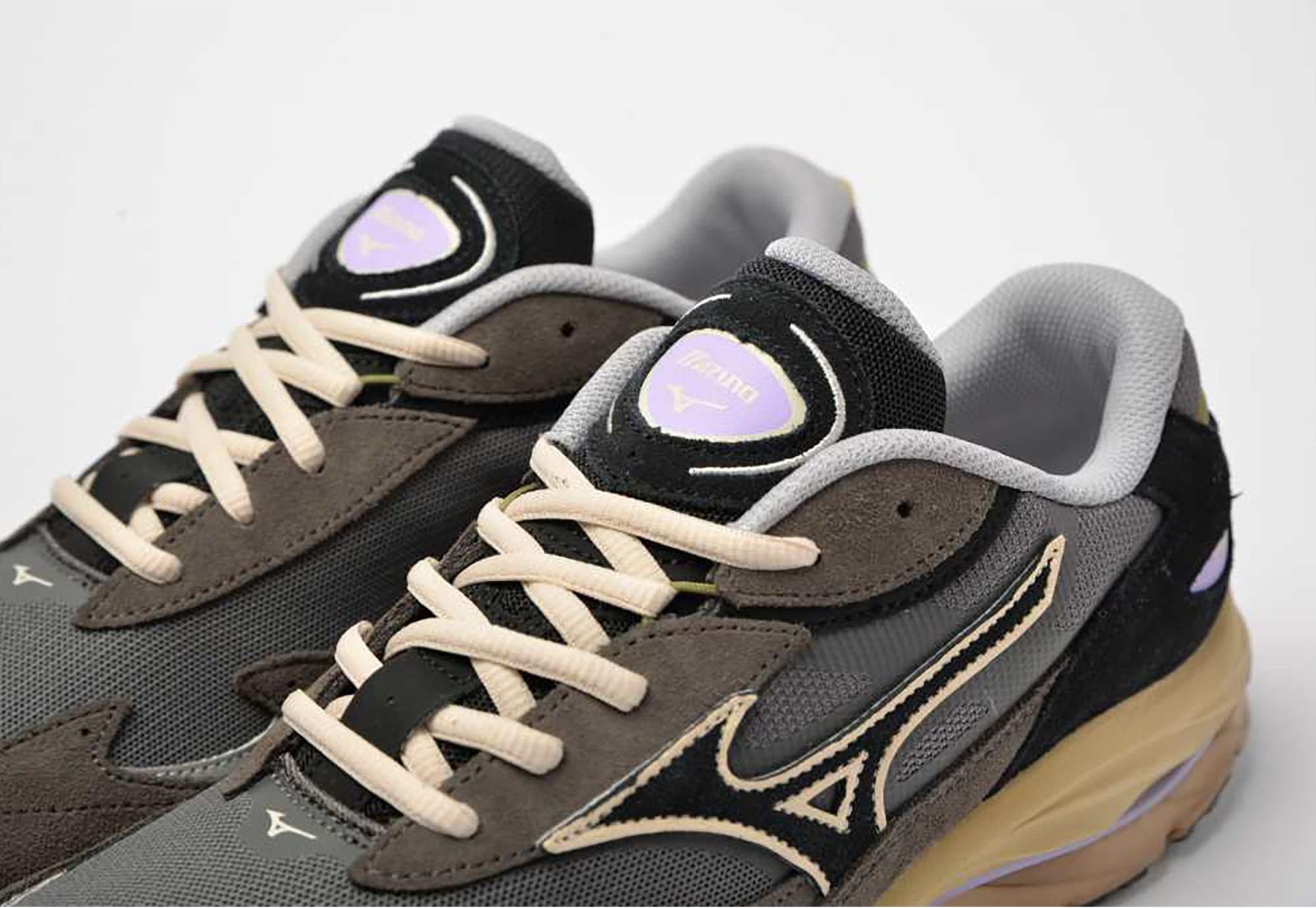 Buty męskie Mizuno Wave Rider β quiet shade/black/magnet - Ceny i ...