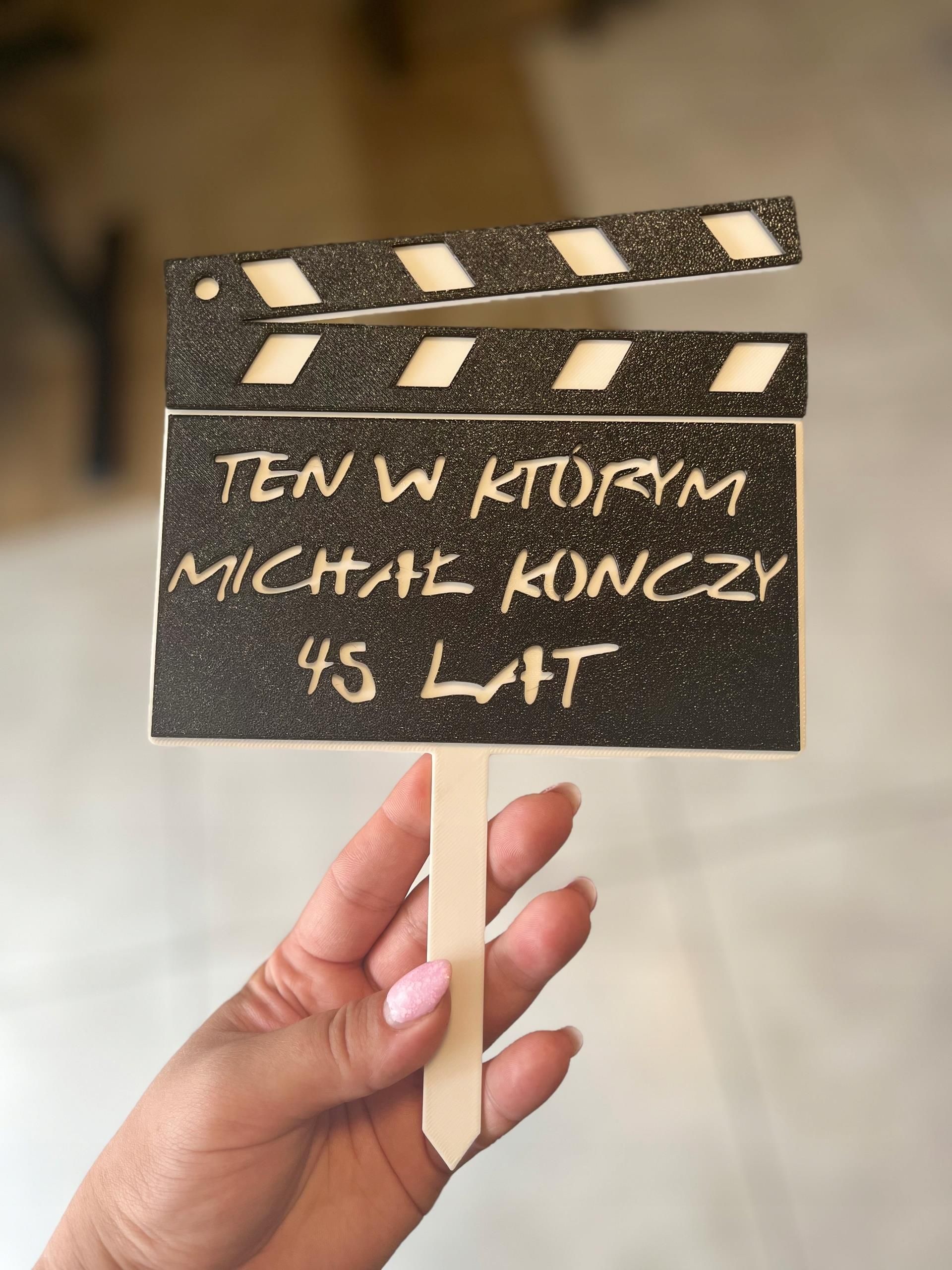 Topper urodzinowy miłośnik Motyw Friends Personalizowany klaps filmowy ...