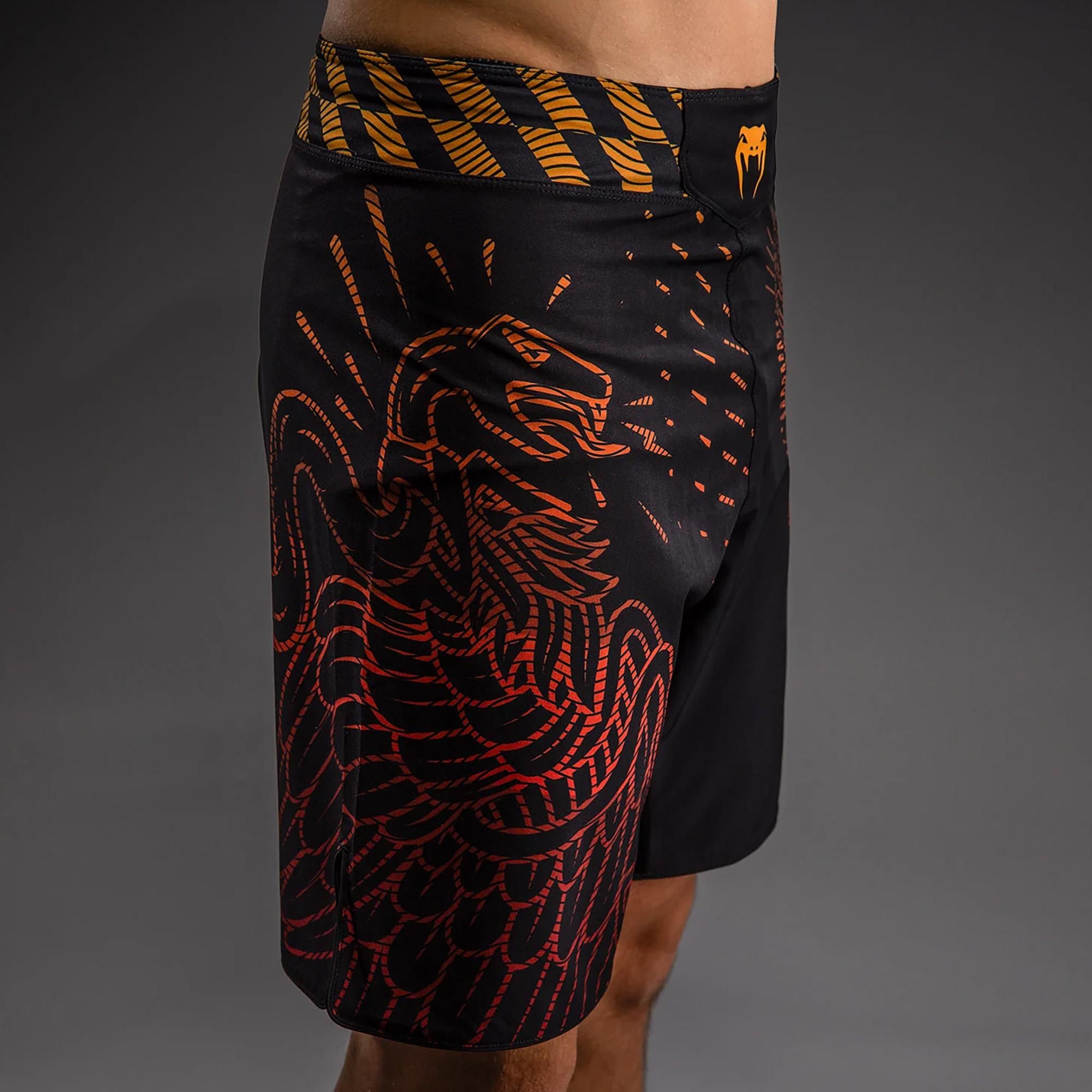 Venum Spodenki Treningowe Męskie Quetzal Fury Fightshorts Black/Fury ...