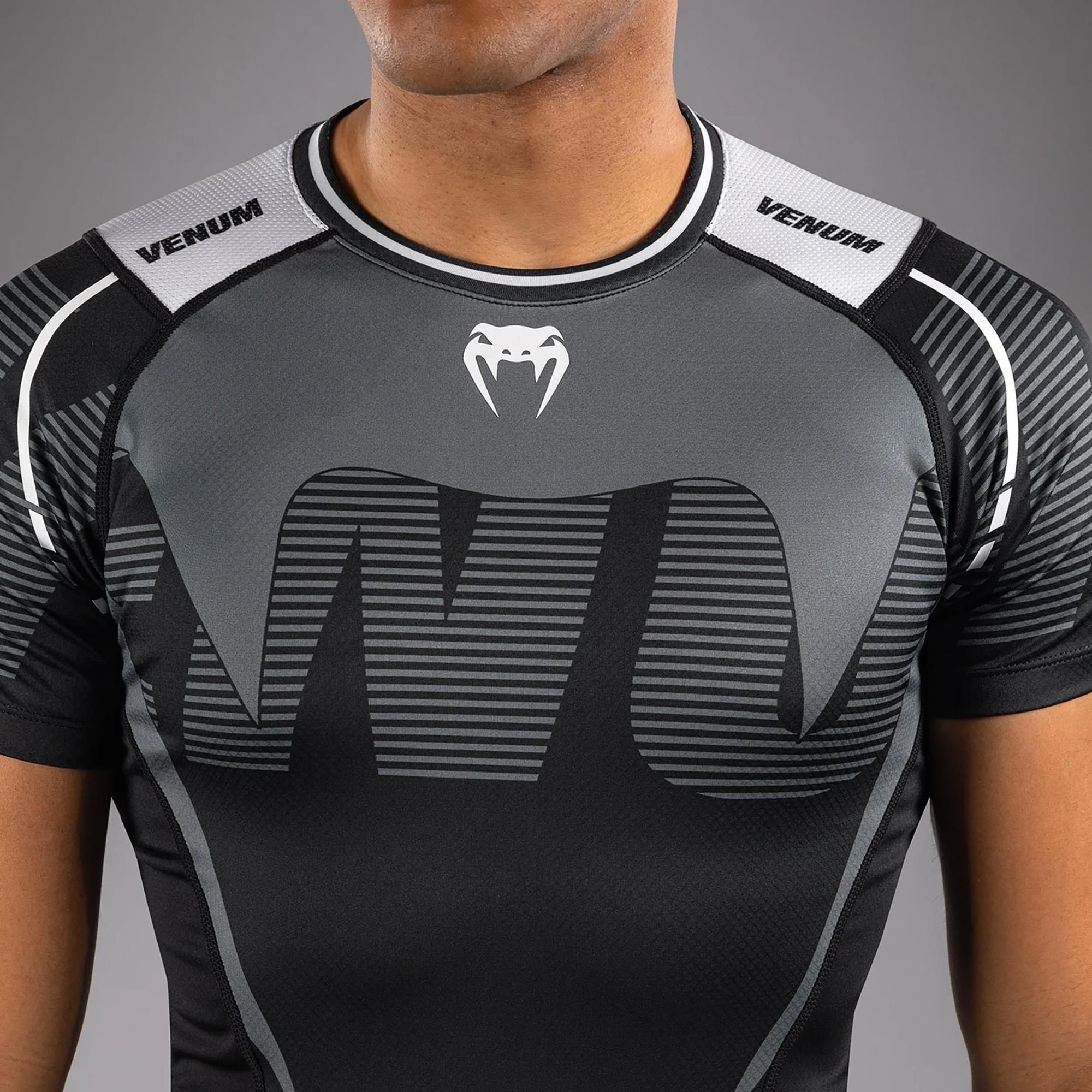 Venum Rashguard Męski Adrenaline Black/Silver Grey - Ceny i opinie ...