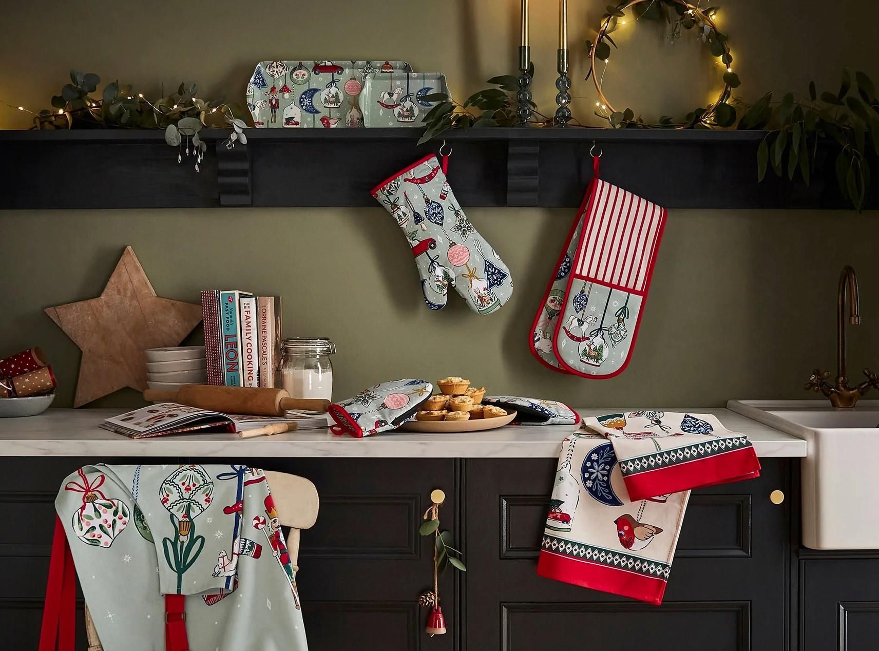 Fartuch Kuchenny Ulster Weavers Świąteczny wielokolorowy 5903988703176 ...