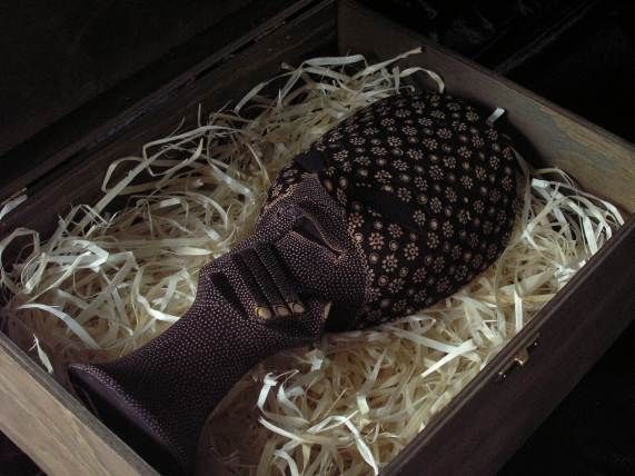 Wyspa Java Maska Sekretu- Sygnowana - Opinie i atrakcyjne ceny na Ceneo.pl