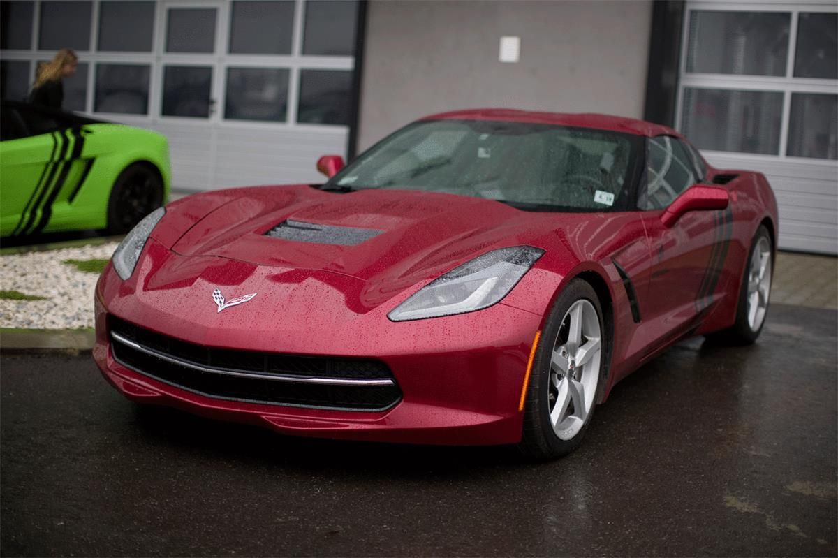 Jazda Chevrolet Corvetta C7 - Poznań \ 3 okrążenia - Ceny i opinie ...