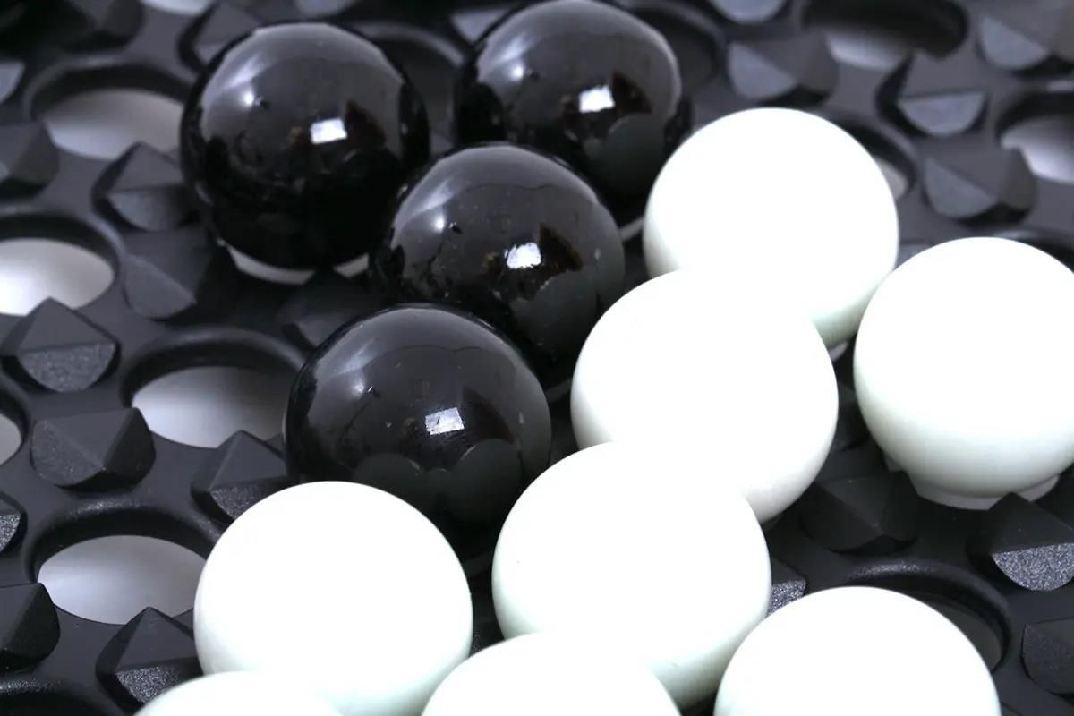 Abalone Classic - Gra planszowa. Ceny i opinie - Ceneo.pl