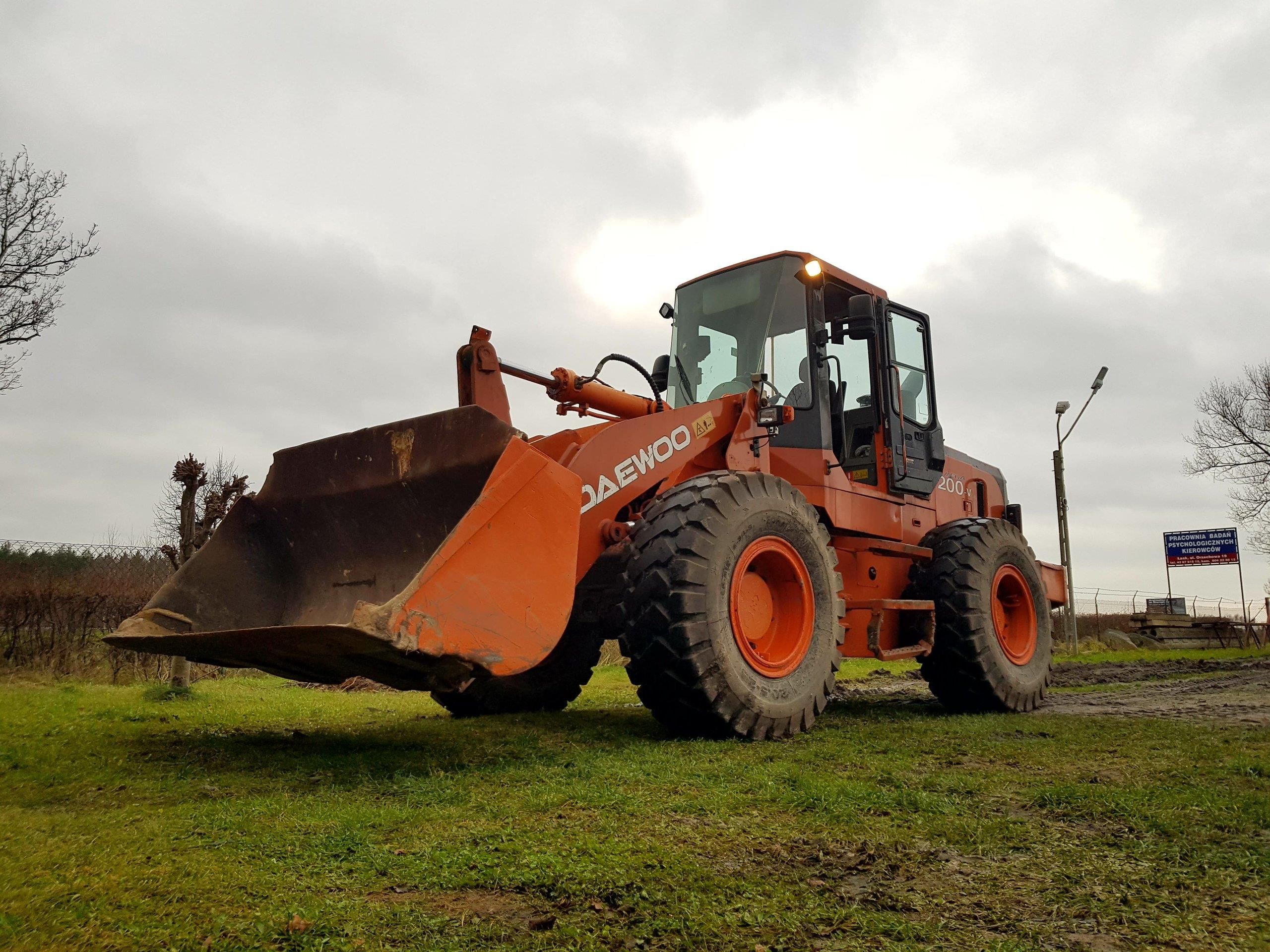 Ładowarka Daewoo Mega 200-V Koparko-Ładowarka - Opinie i ceny na Ceneo.pl