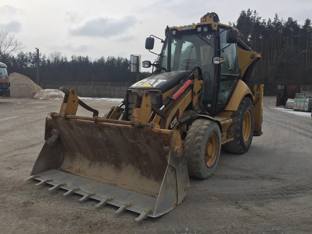 Caterpillar CAT 428E grudzień 2010 Mały przebieg - Opinie i ceny na ...