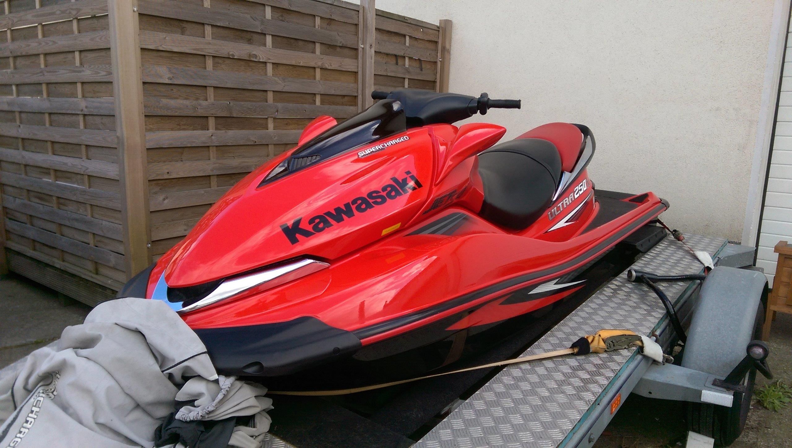 Skuter wodny Kawasaki Ultra 250 X - Opinie i ceny na Ceneo.pl
