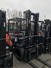 WÓZEK WIDŁOWY DOOSAN G35C-5 NOWY 3,5 TONY 2018 ROK - Opinie i ceny na ...