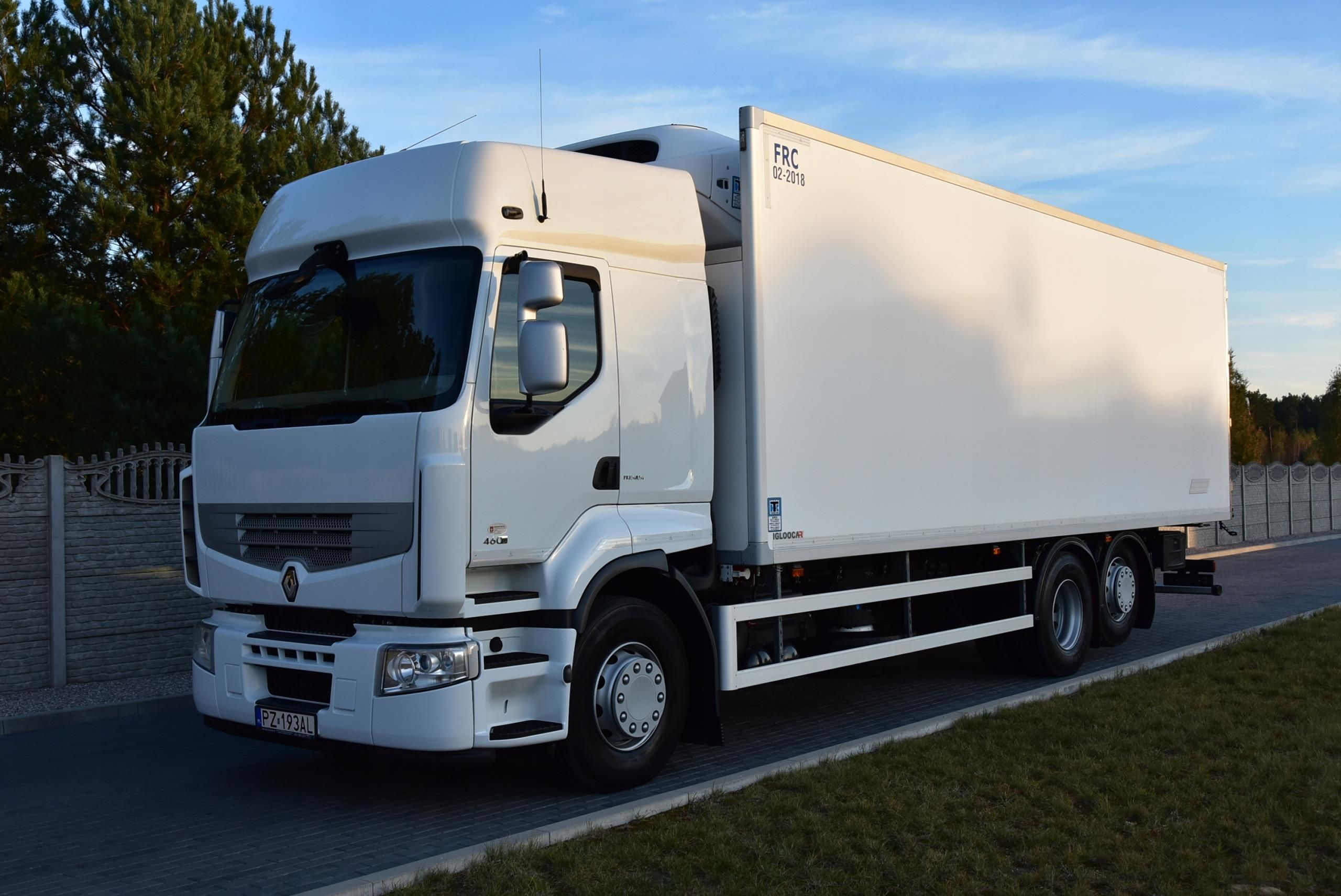 RENAULT PREMIUM 6X2 460 DXI EEV CHŁODNIA SALON PL - Opinie i ceny na ...
