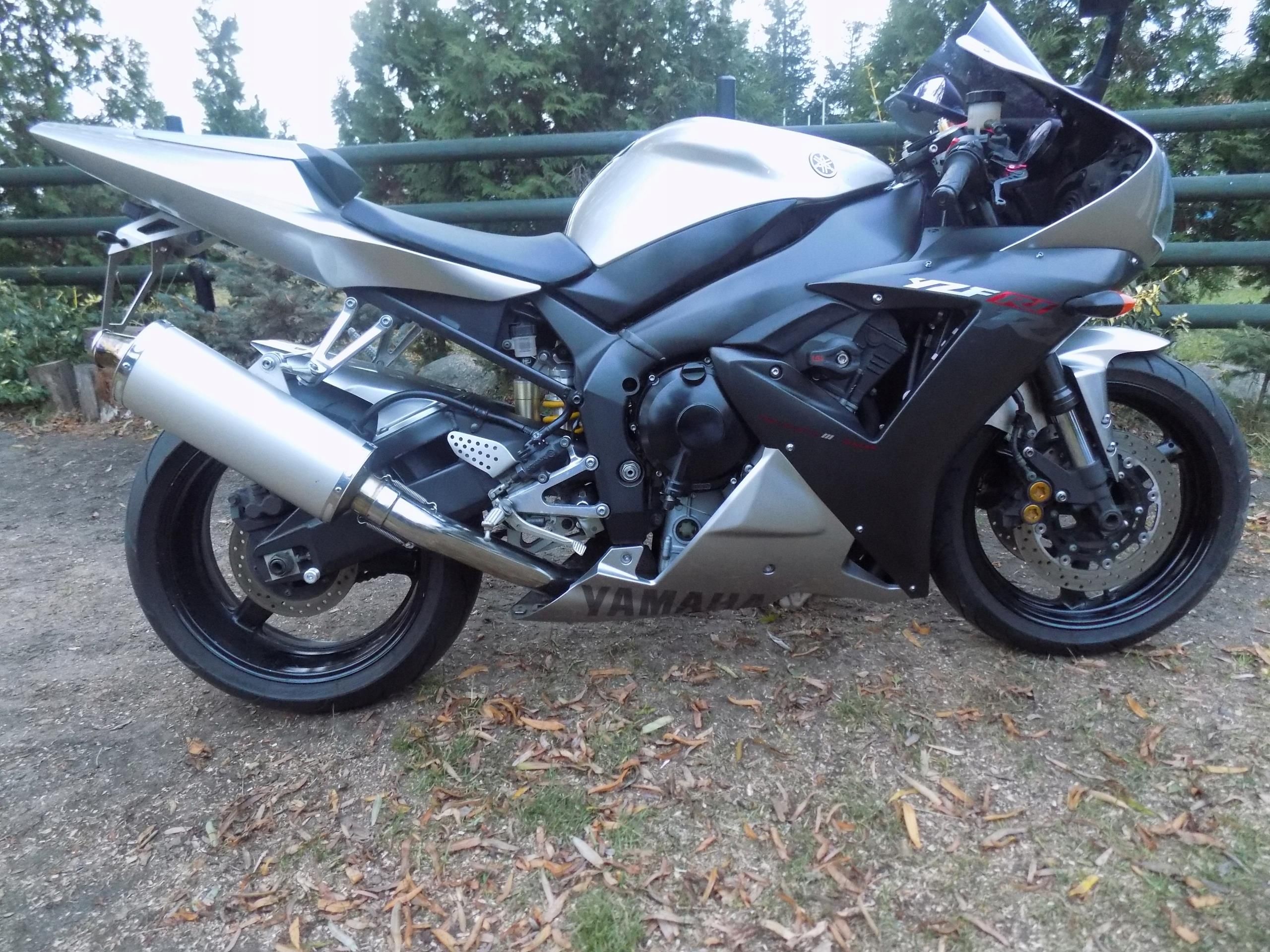 YAMAHA R1 RN09 - Opinie i ceny na Ceneo.pl